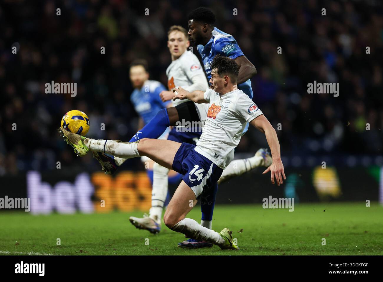 Preston North End's Jordan Storey and Derby County's Patrick Agyemang ...