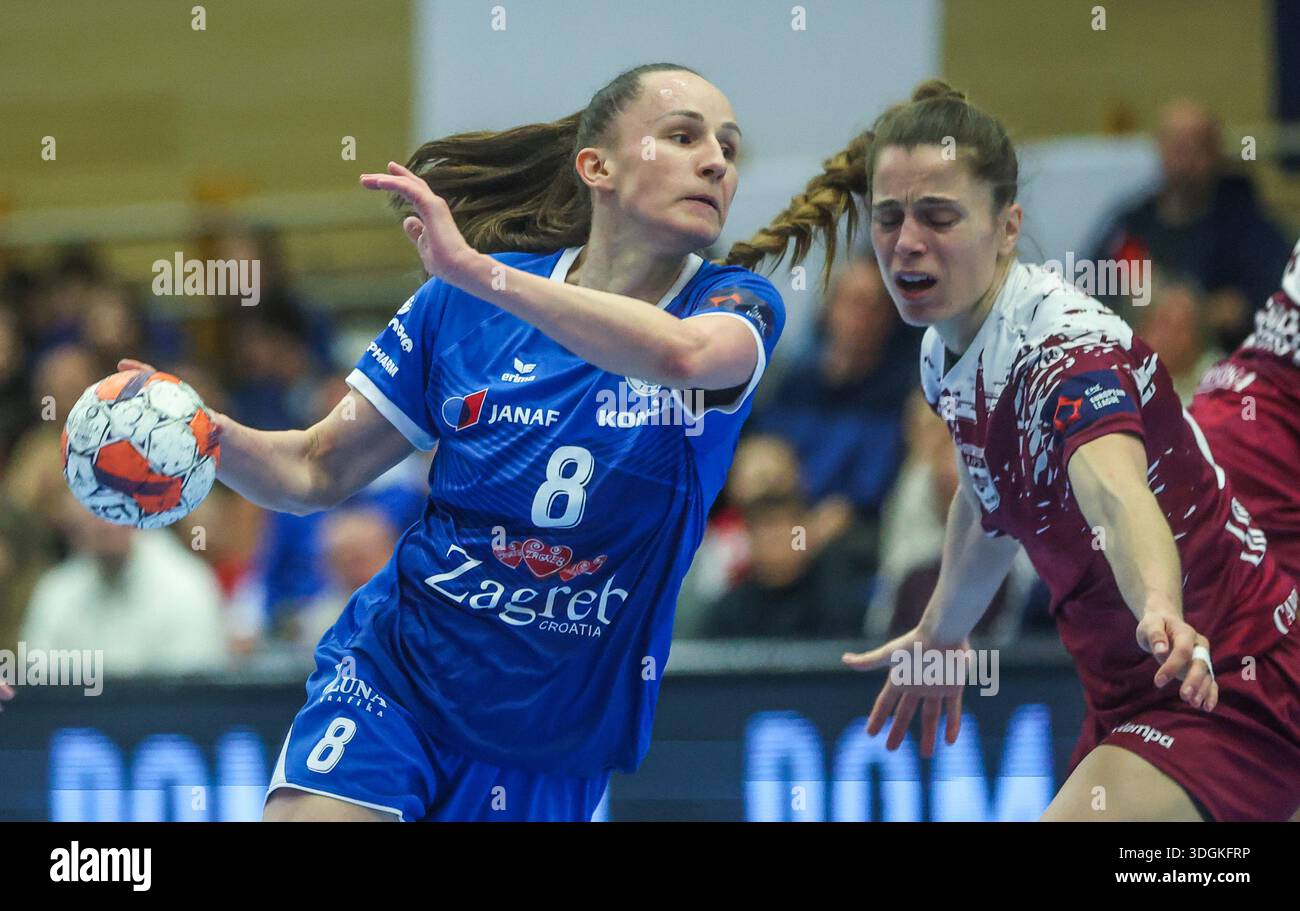 ZAGREB, CROATIA - JANUARY 17: Stela Posavec of HC Handball in action ...
