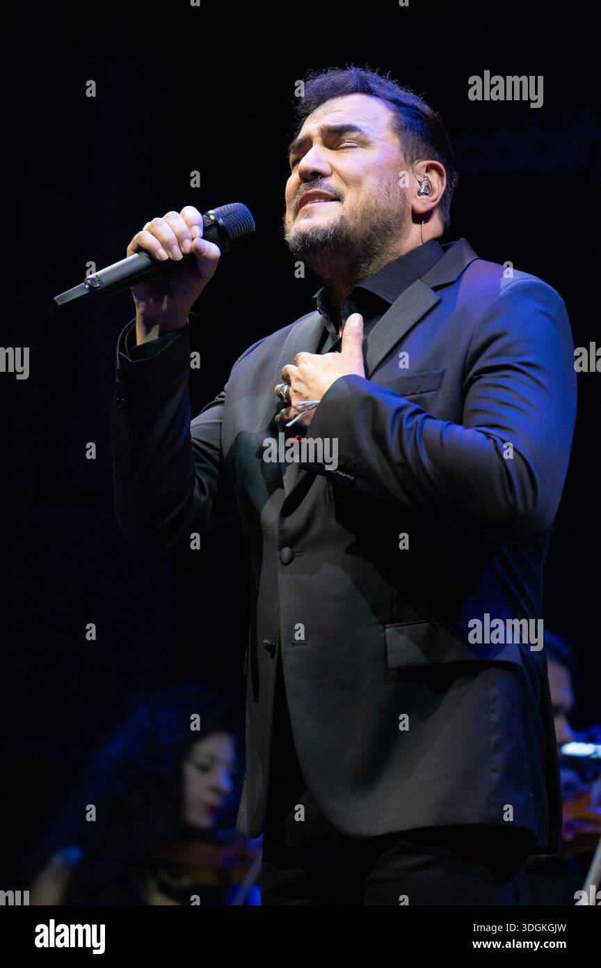 The singer Ismael Serrano performs during her performance festival ...