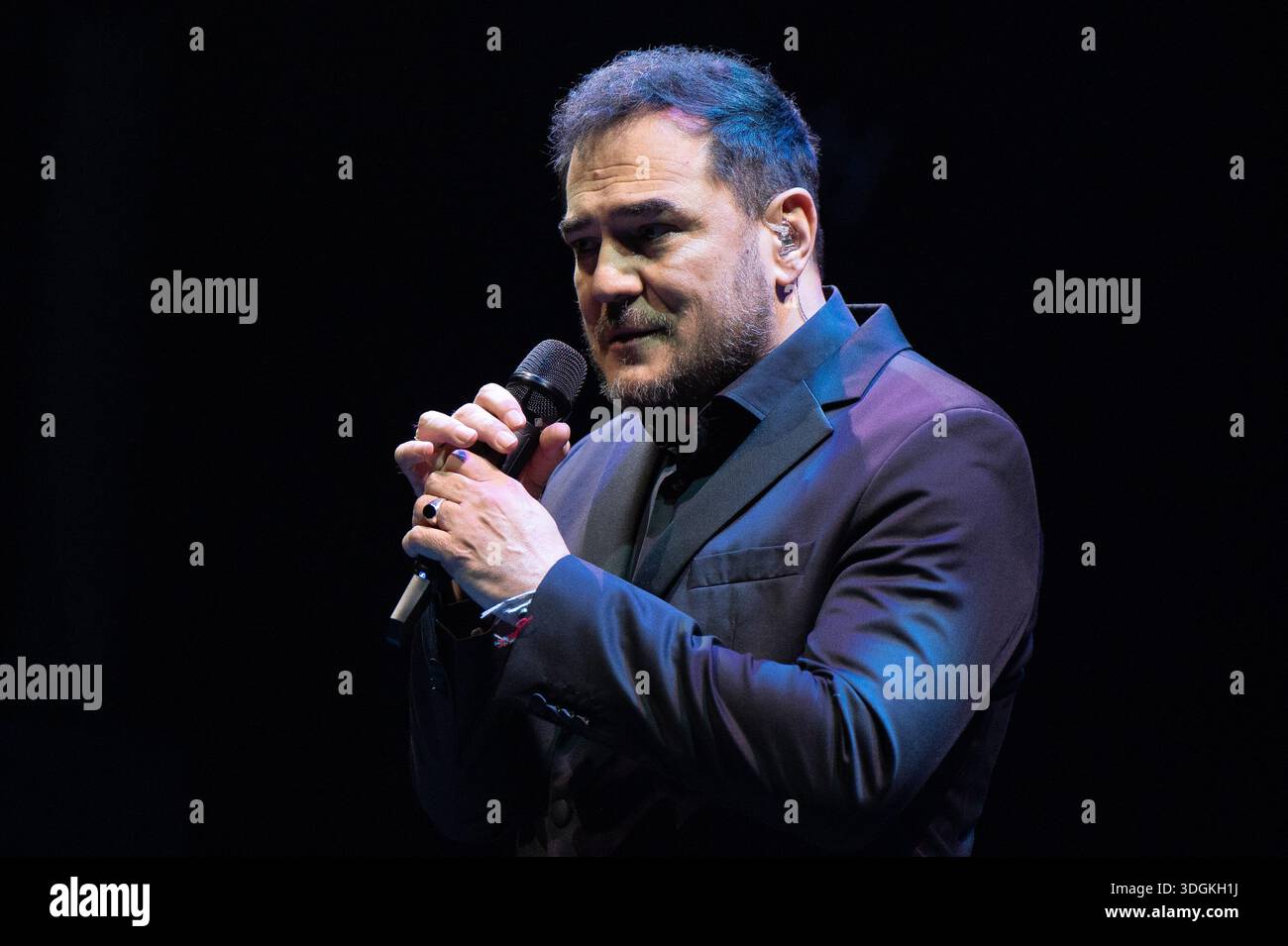 The singer Ismael Serrano performs during her performance festival ...