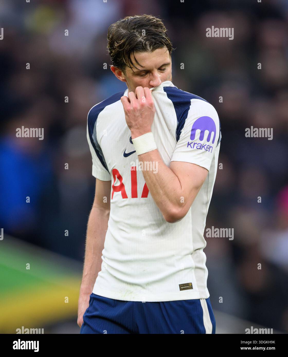 London, UK. 17th Jan, 2026. Tottenham Hotspur v West Ham United ...