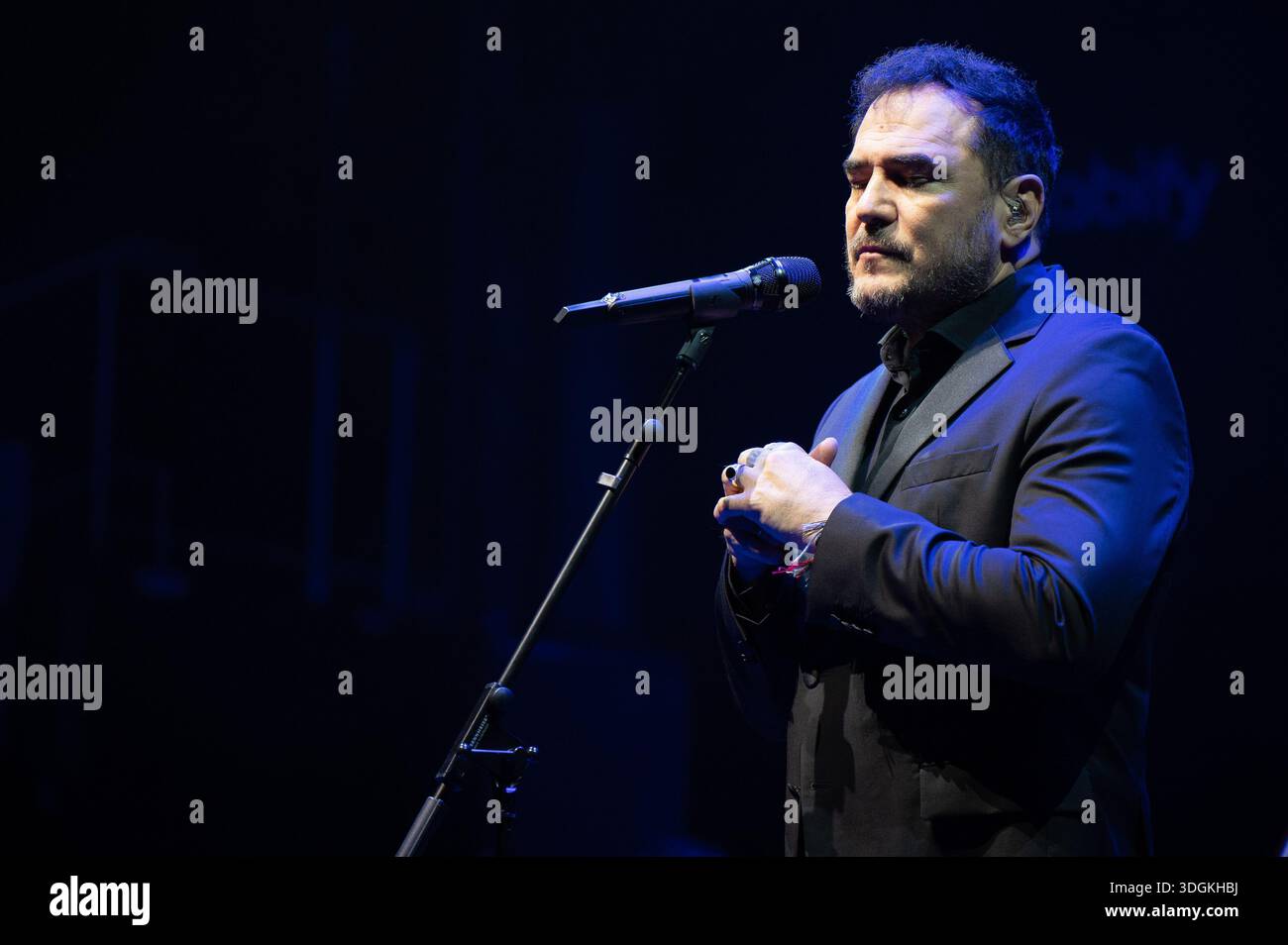 The singer Ismael Serrano performs during her performance festival ...