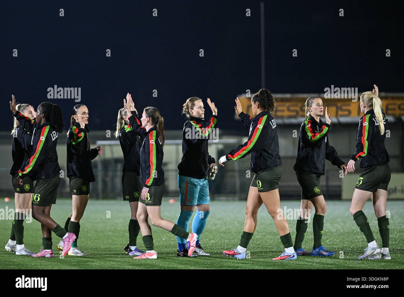 Zulte, Belgium. 17th Jan, 2026. Team OHL pictured before a female ...