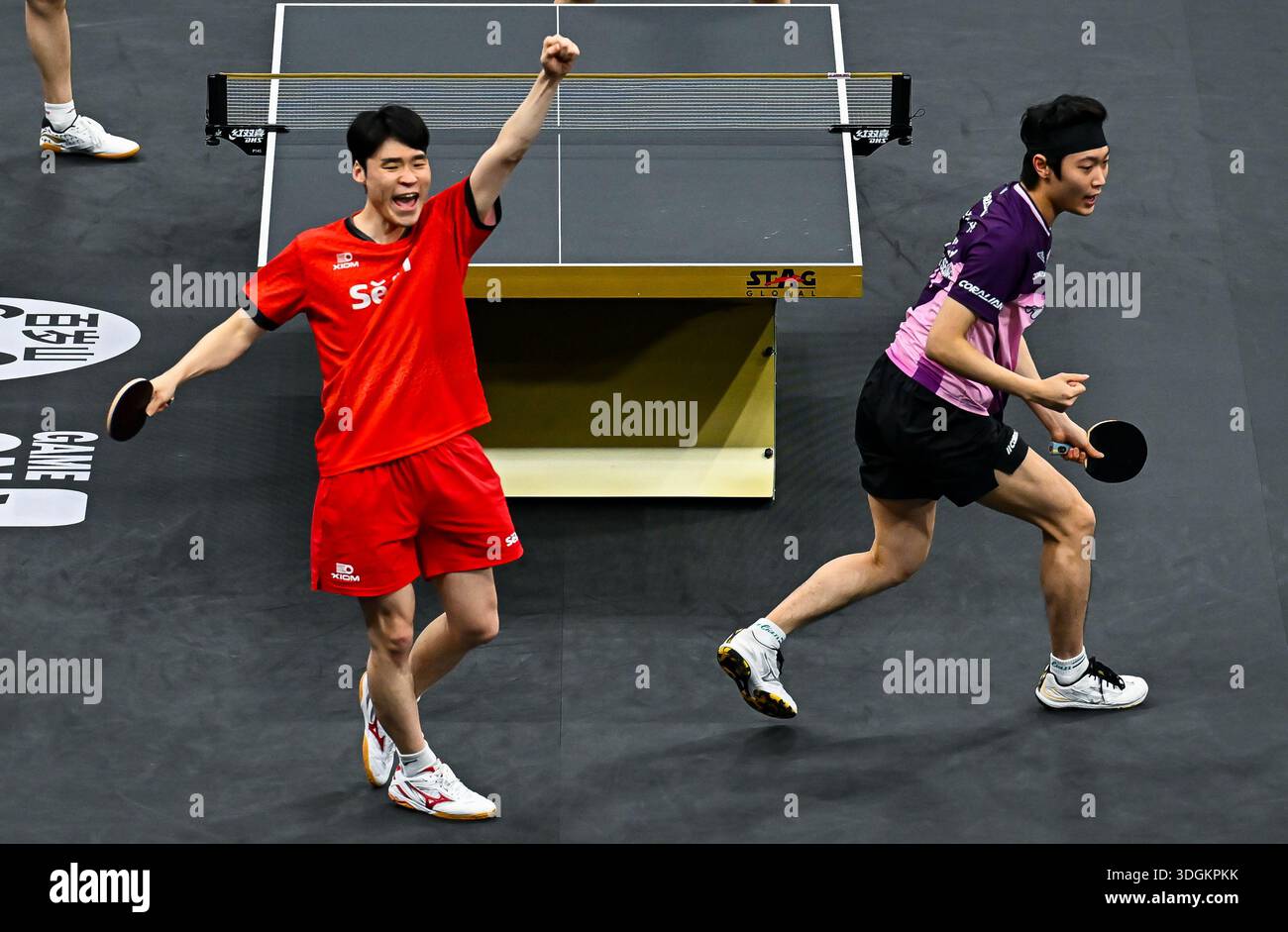 Doha, Qatar. 17th Jan, 2026. Jang Woojin and Cho Daeseong of South ...