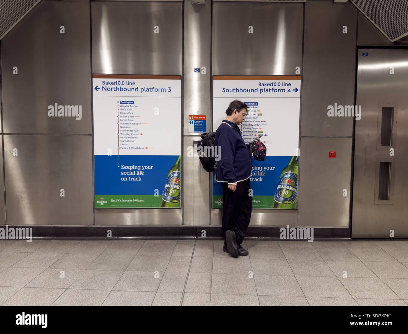 Station board usage patterns hi-res stock photography and images - Alamy