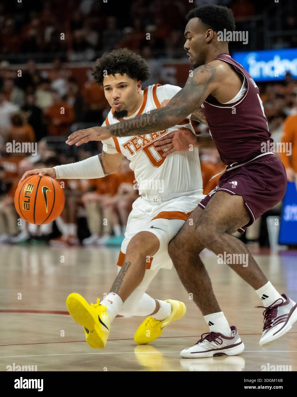 Texas, USA. 17th Jan, 2026. Jordan Pope (0) of the Texas Longhorns in ...