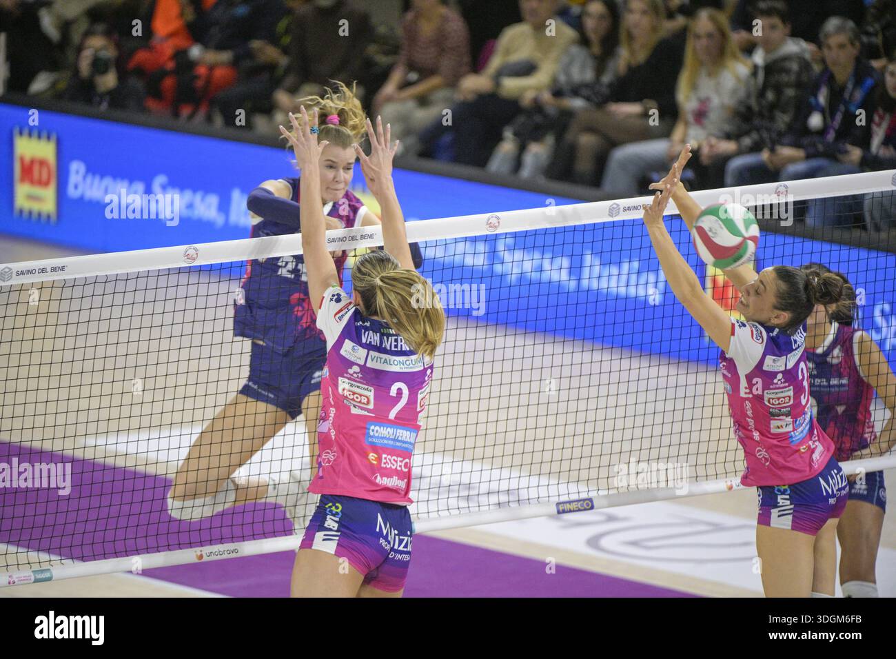 CAMILLA WEITZEL during Savino Del Bene Scandicci vs Igor Gorgonzola ...