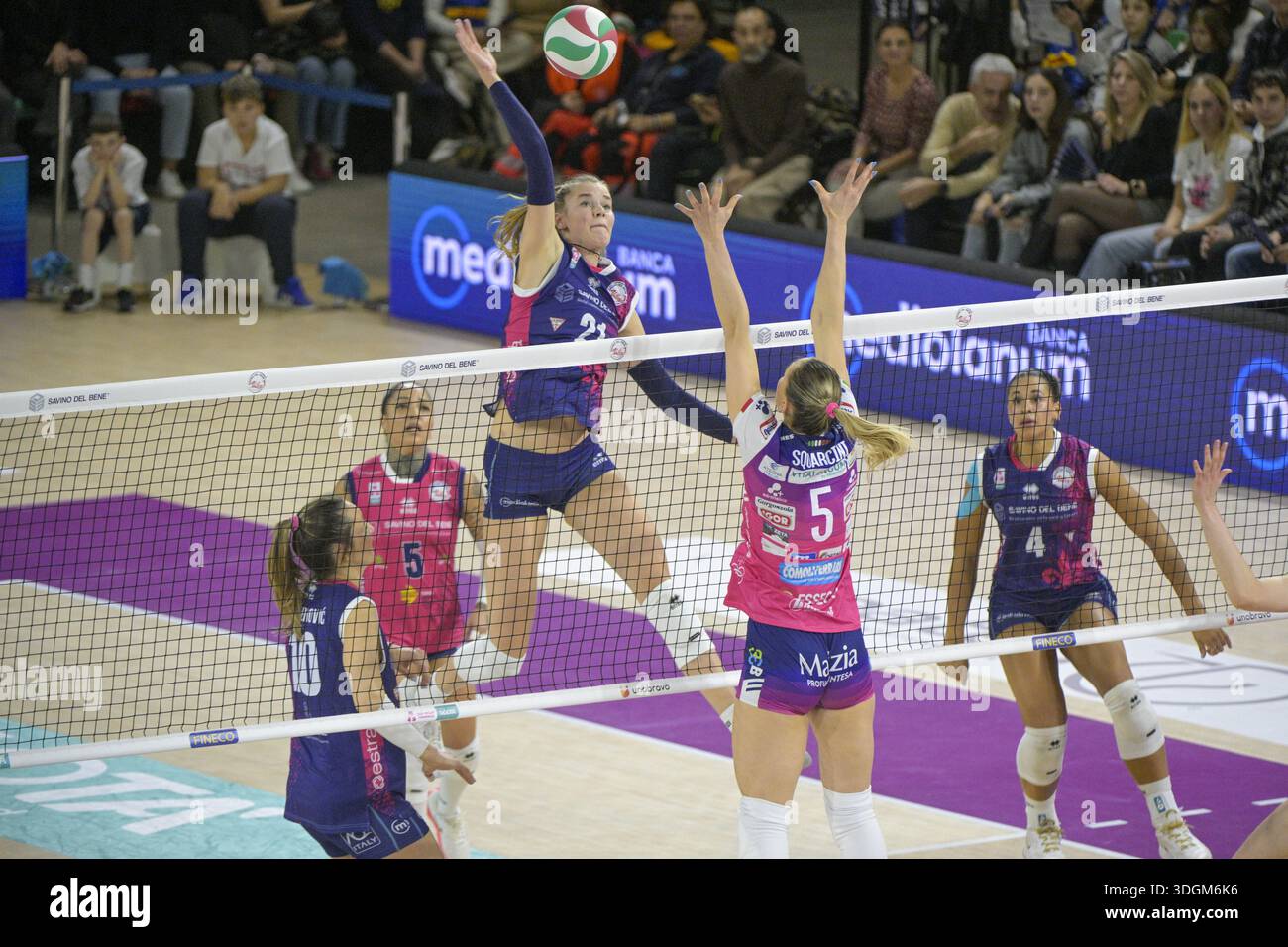 CAMILLA WEITZEL during Savino Del Bene Scandicci vs Igor Gorgonzola ...