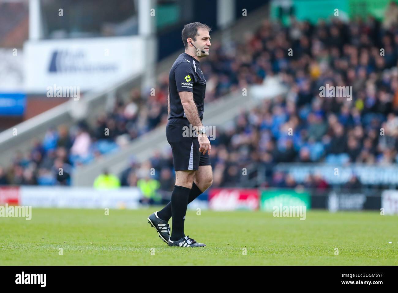 SMH Group Stadium, Chesterfield, England - 17th January 2026 Referee ...