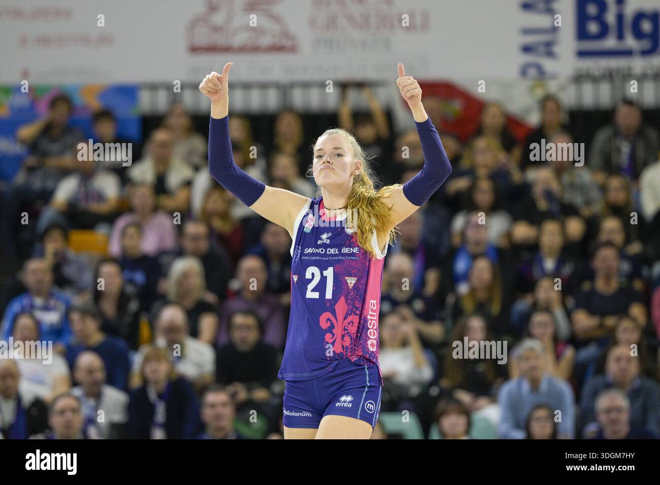 Florence, Italy. 17th Jan, 2026. CAMILLA WEITZEL during Savino Del Bene ...