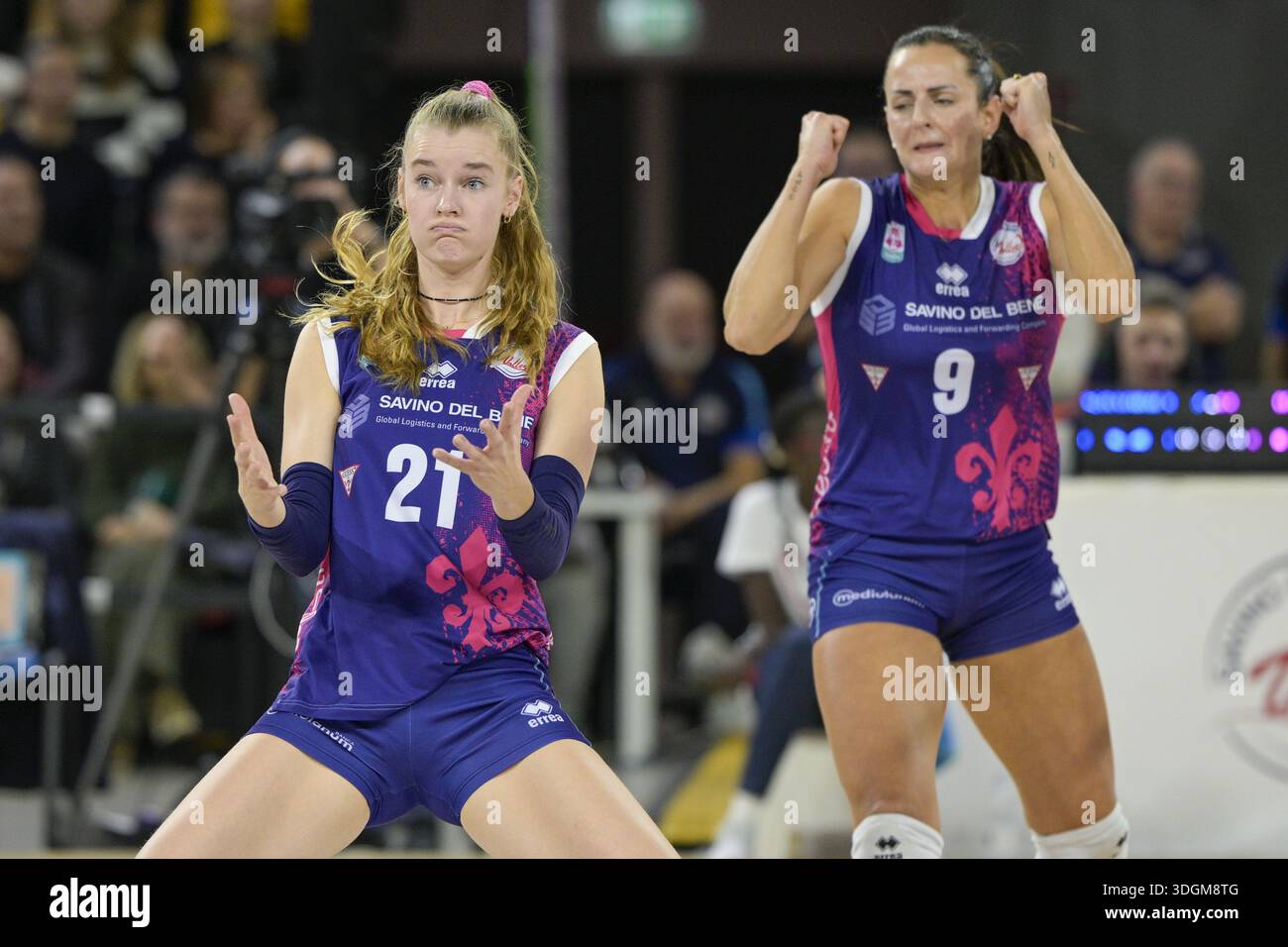 Florence, Italy. 17th Jan, 2026. CATERINA BOSETTI CAMILLA WEITZEL ...