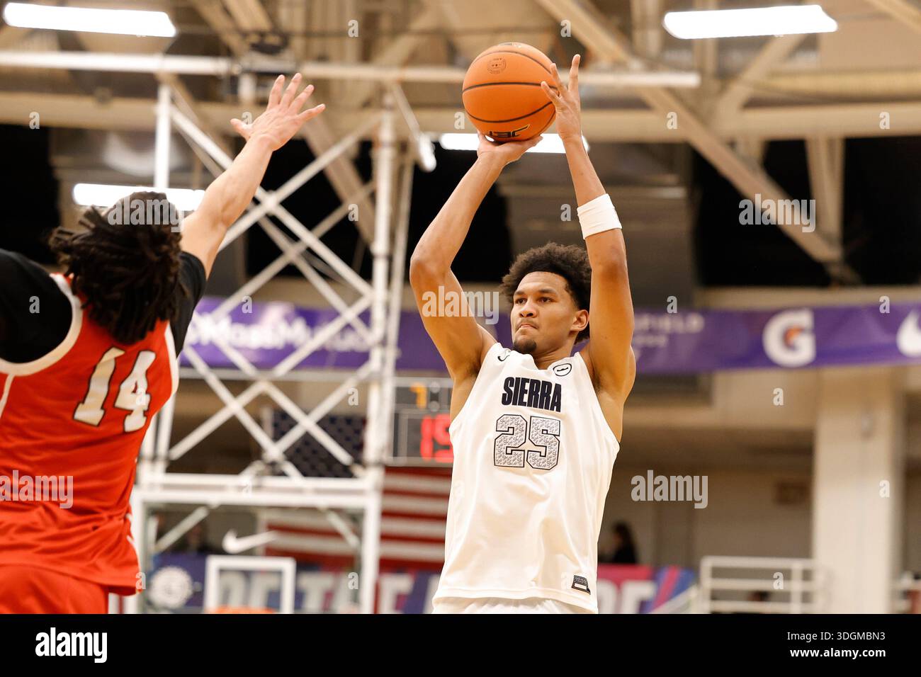 Sierra Canyon Maximo Adams (25) in action against Christopher Columbus ...