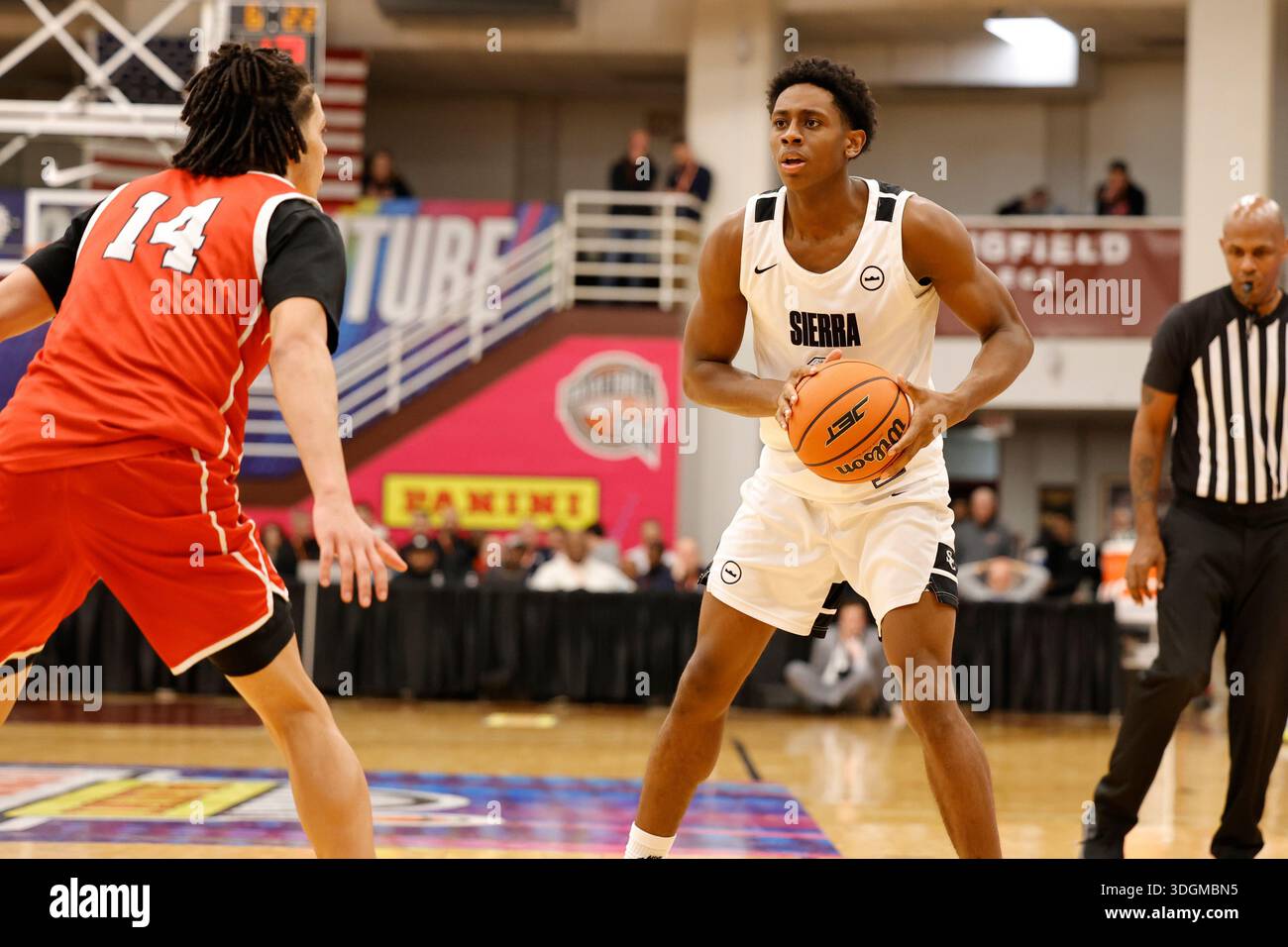 Sierra Canyon Brandon McCoy (0) in action against Christopher Columbus ...