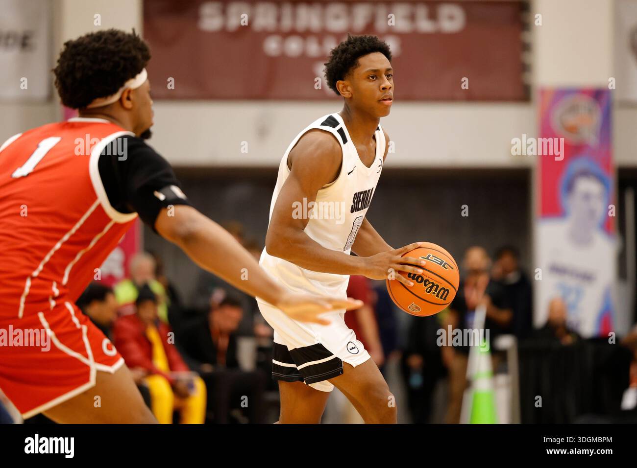 Sierra Canyon Brandon McCoy (0) in action against Christopher Columbus ...