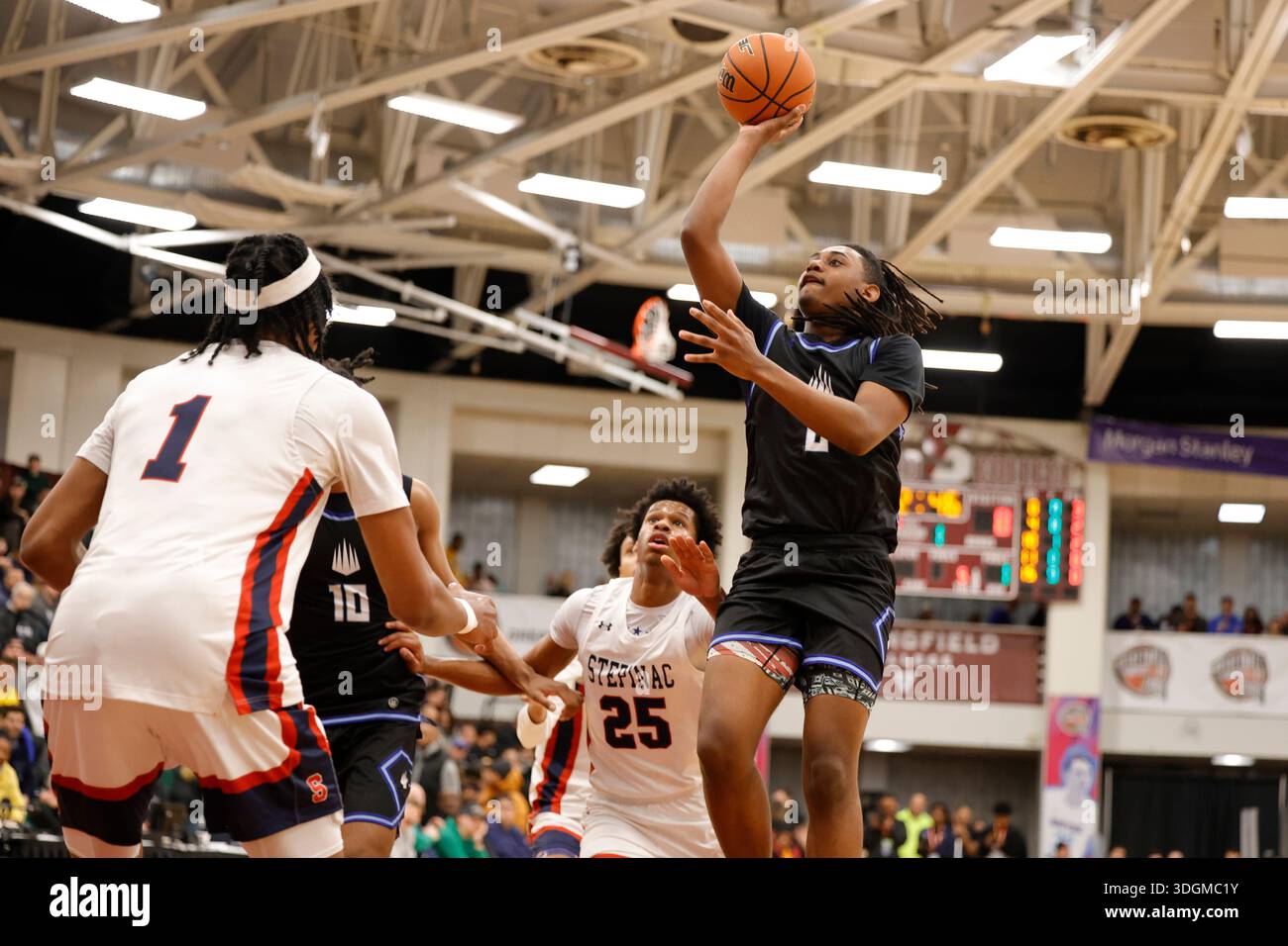 IMG Academy Jermal Jones Jr. (0) in action against Stepinac during a ...