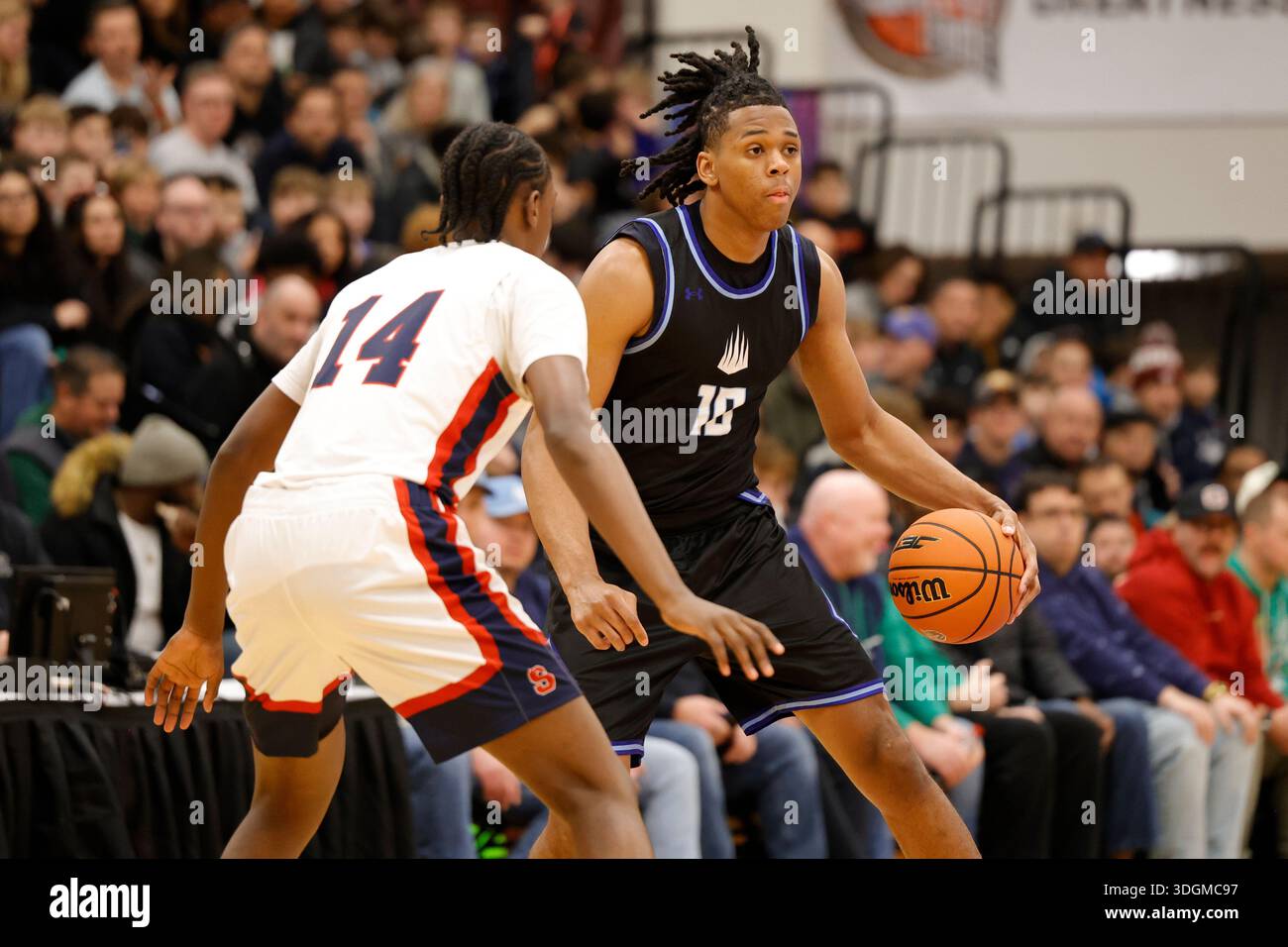 IMG Academy Chase Foster (10) in action against Stepinac during a high ...