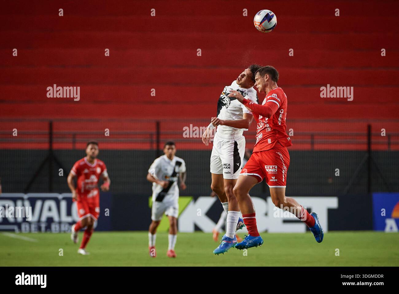Octavio (right) of Capivariano fights for the ball with Matheus of ...