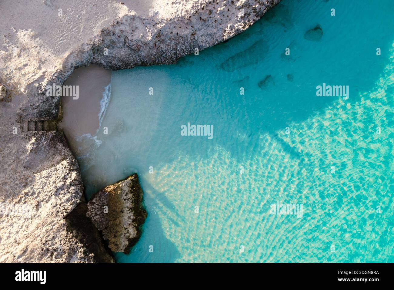 Experience the tranquility of Tres Trapi Beach in Aruba, where ...
