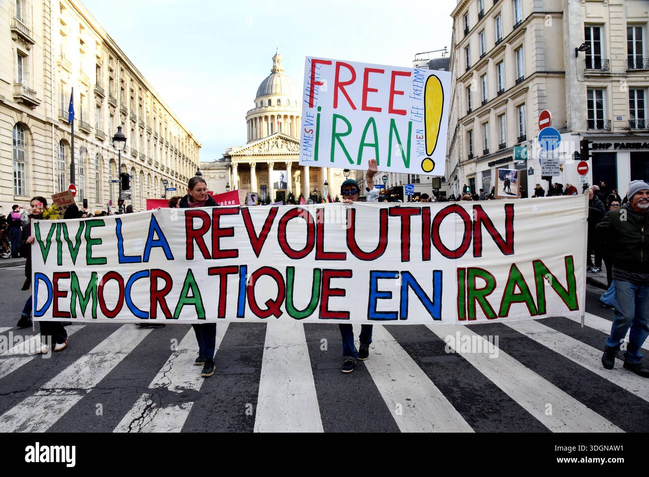 Paris, France. 17th Jan, 2026. Demonstration against Iranian regime ...