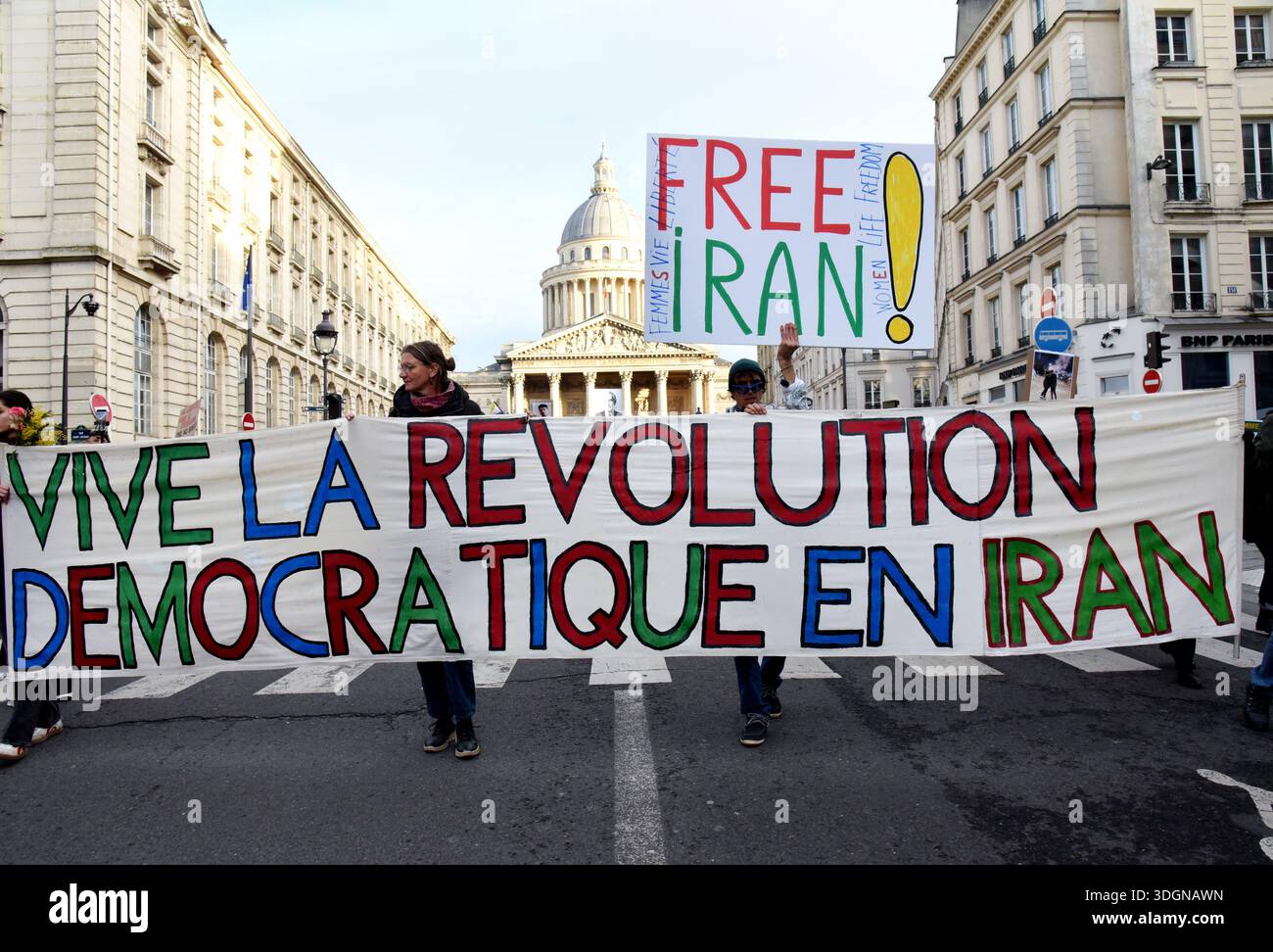 Paris, France. 17th Jan, 2026. Demonstration against Iranian regime ...