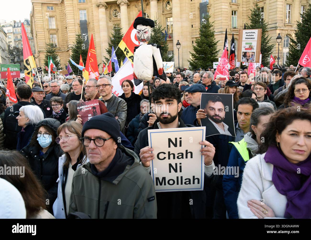 Paris, France. 17th Jan, 2026. Demonstration against Iranian regime ...