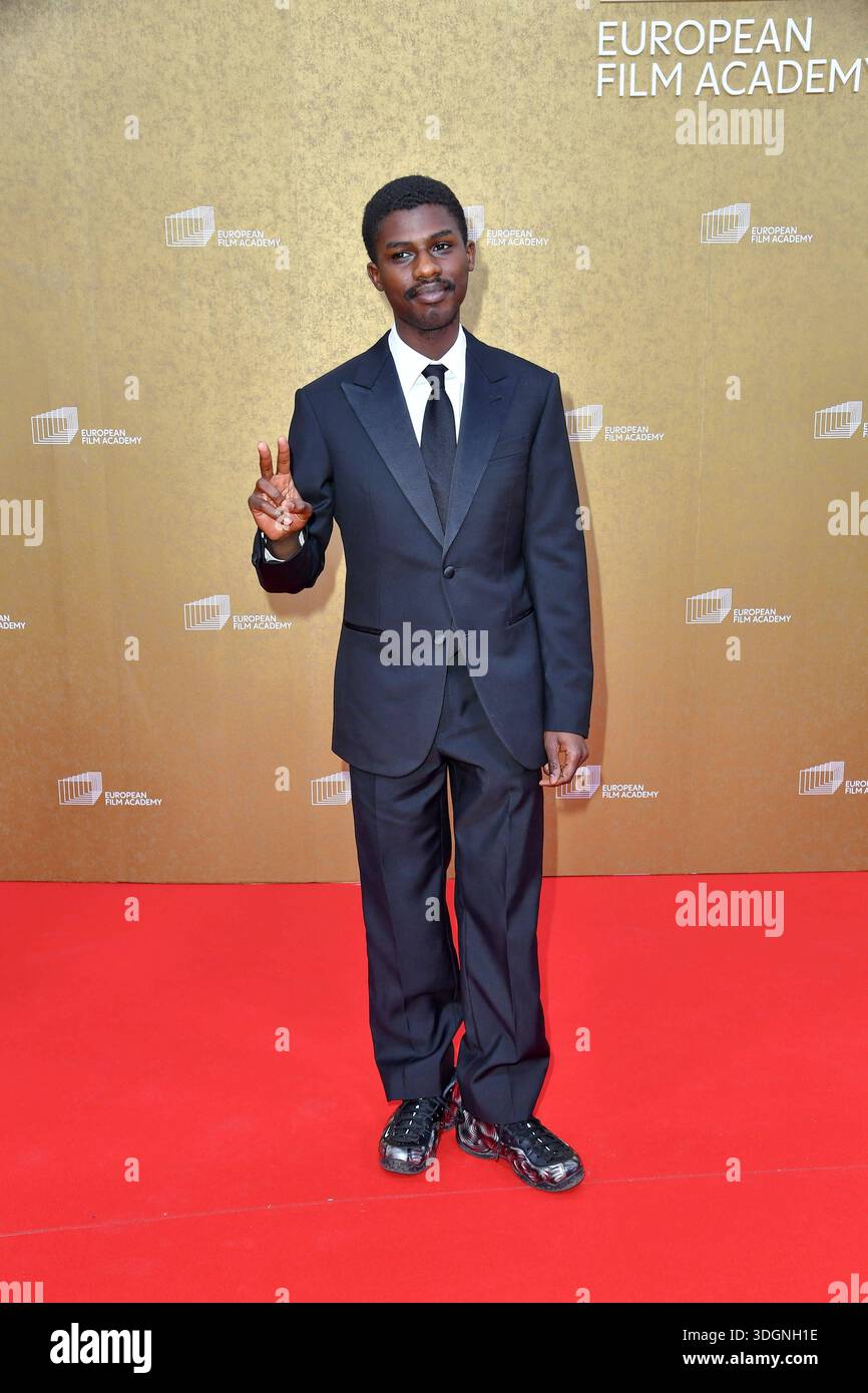 Djiby Kebe bei der Verleihung des EUROPEAN FILM AWARDS 2026 in Berlin ...