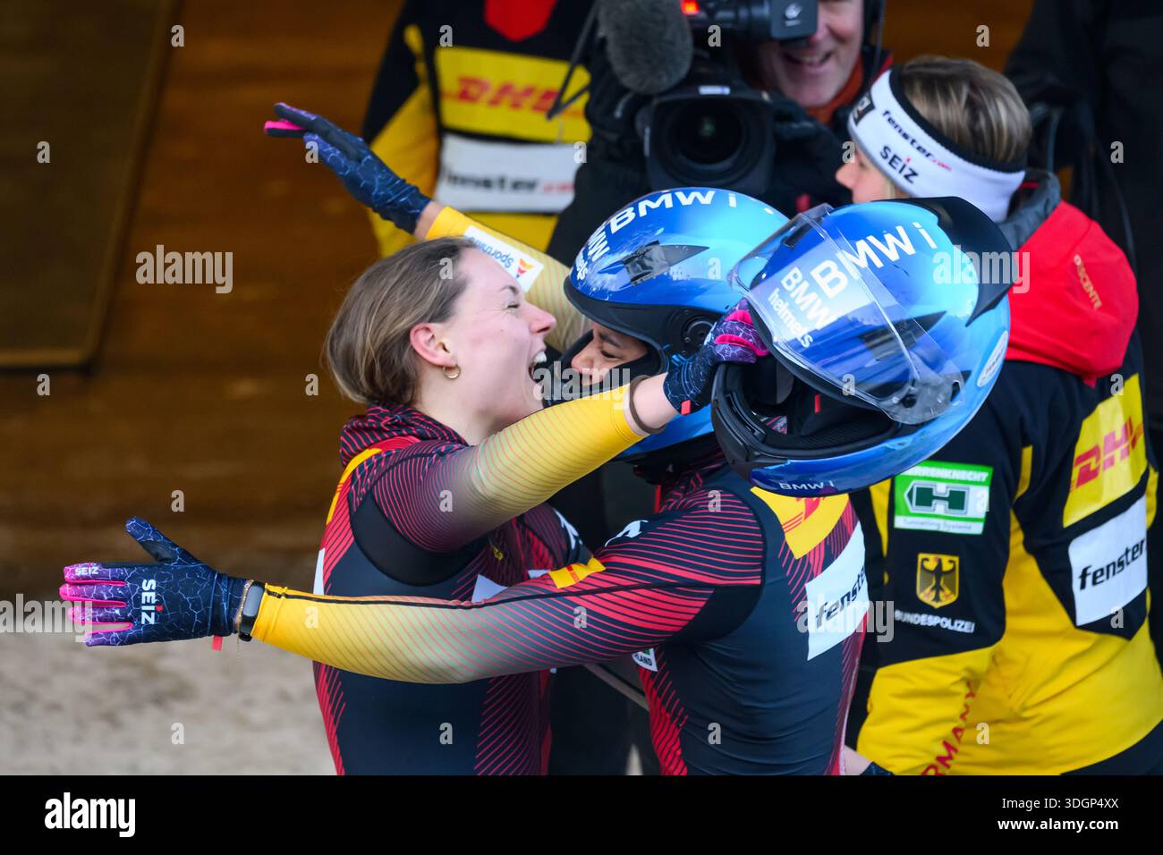 Altenberg, Germany. 18th Jan, 2026. Bobsleigh: World Cup, two-man ...