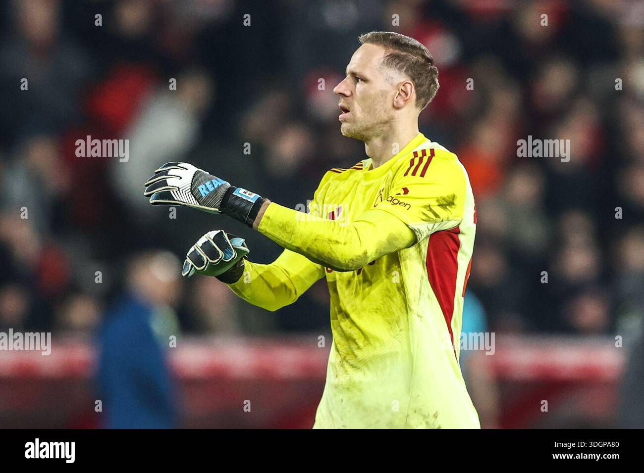 Nottingham Forest goalkeeper Matz Sels during the Premier League match ...