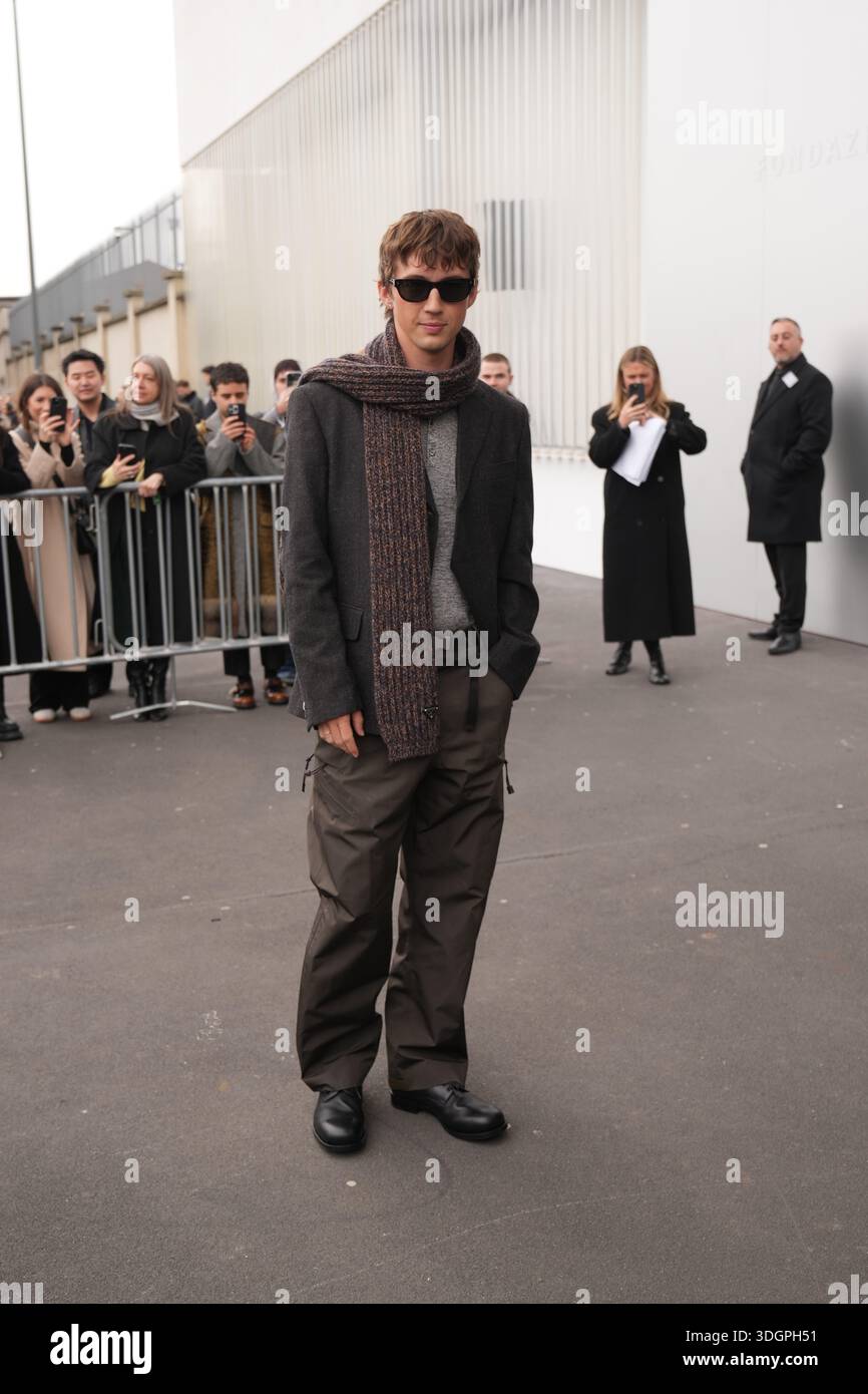 Troye Sivan arrives at the Prada Fall/Winter 2026-2027 Men's collection ...