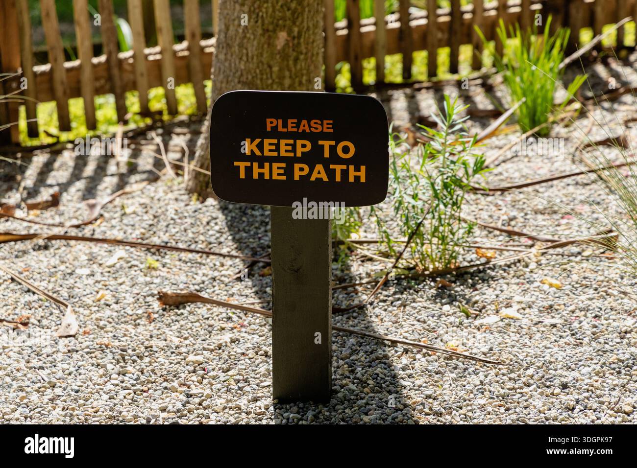 Please Keep Path Garden Sign Instruction Stock Photo - Alamy