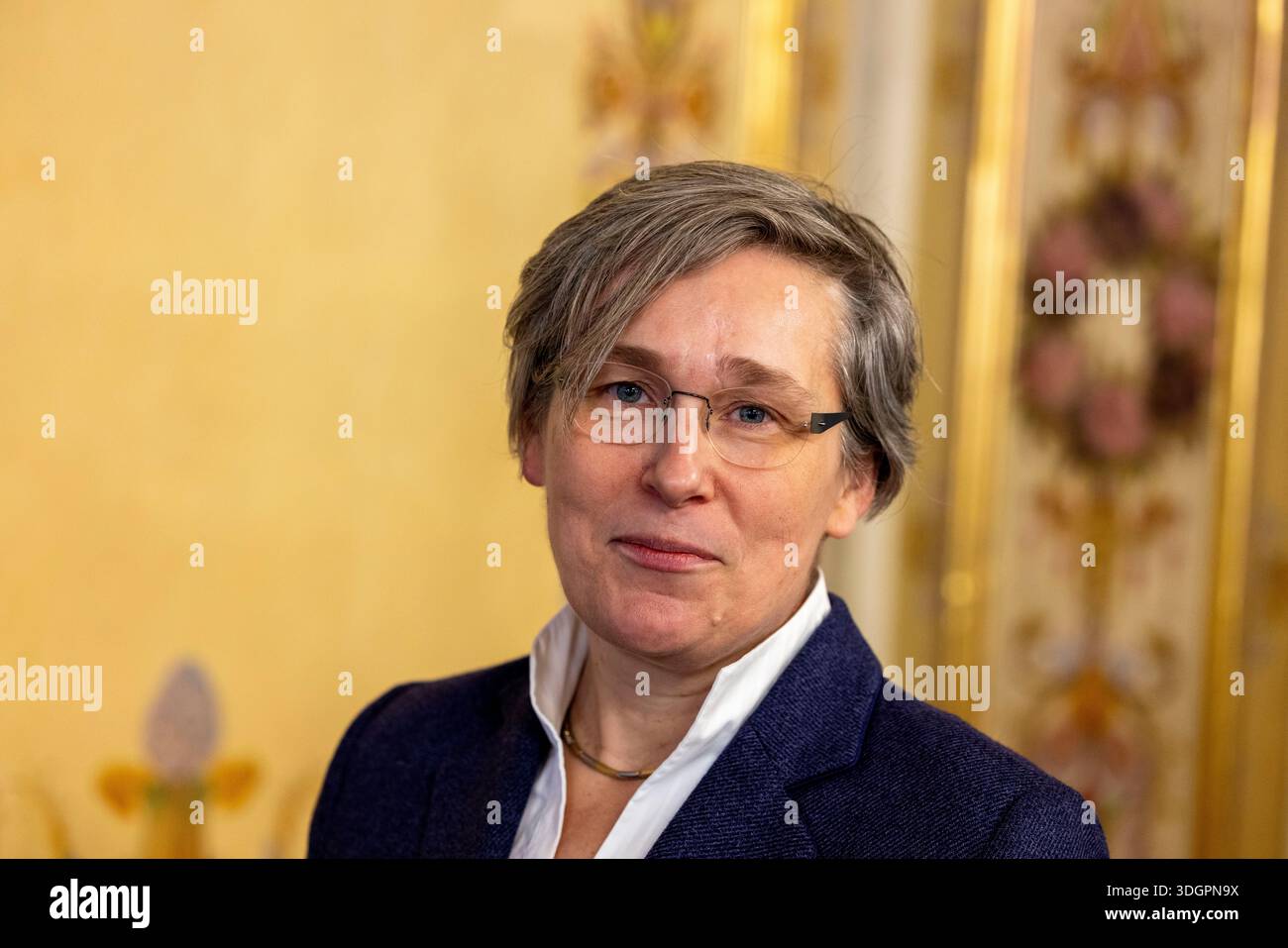 Wiesbaden, Germany. 18th Jan, 2026. Laudator Katharina Lorenz ...