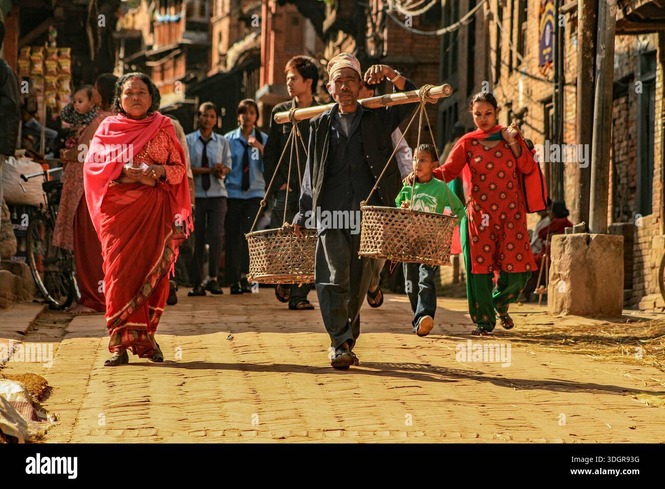 Shoulder pole used to carry goods nepal hi-res stock photography and ...