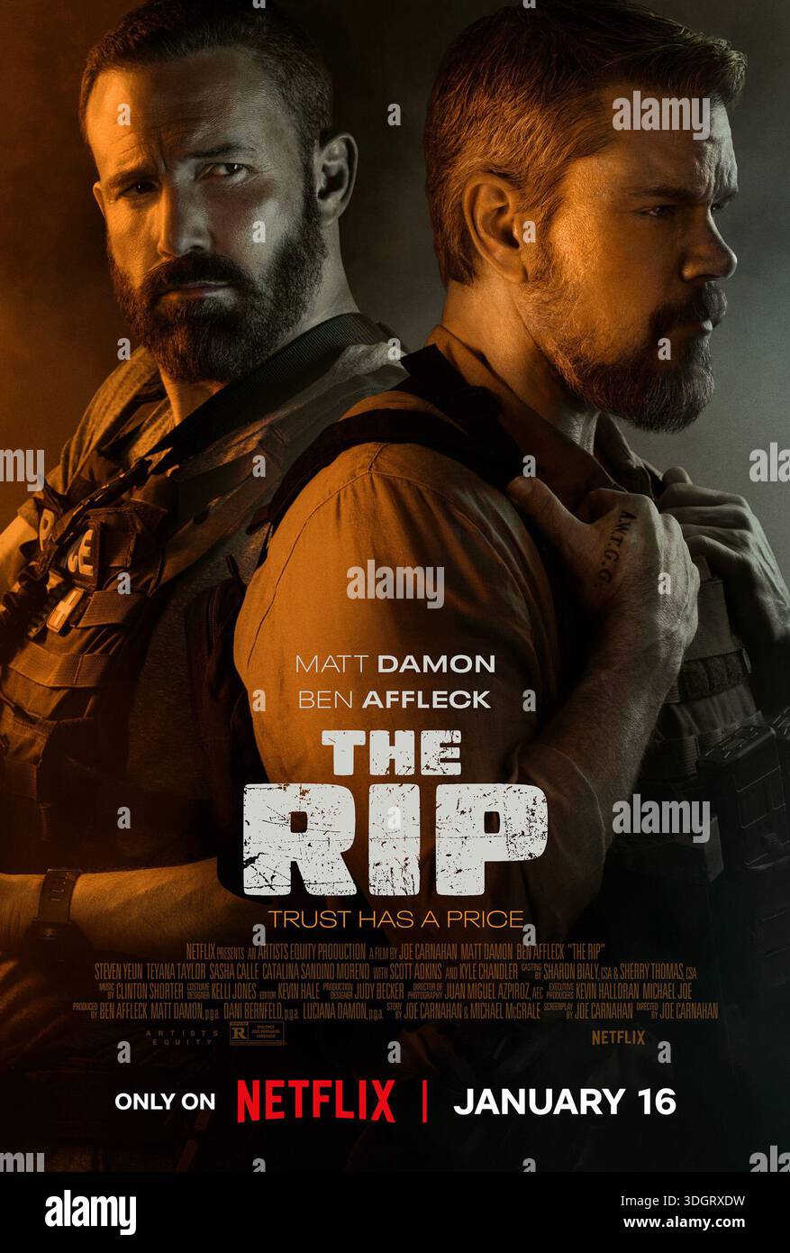 The RIP movie poster Ben Affleck & Matt Damon Stock Photo - Alamy