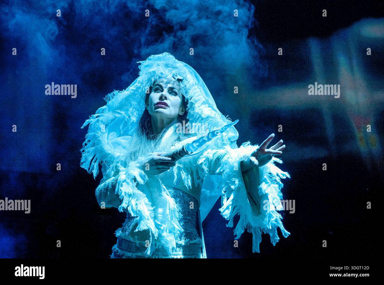 The white witch narnia hi-res stock photography and images - Alamy