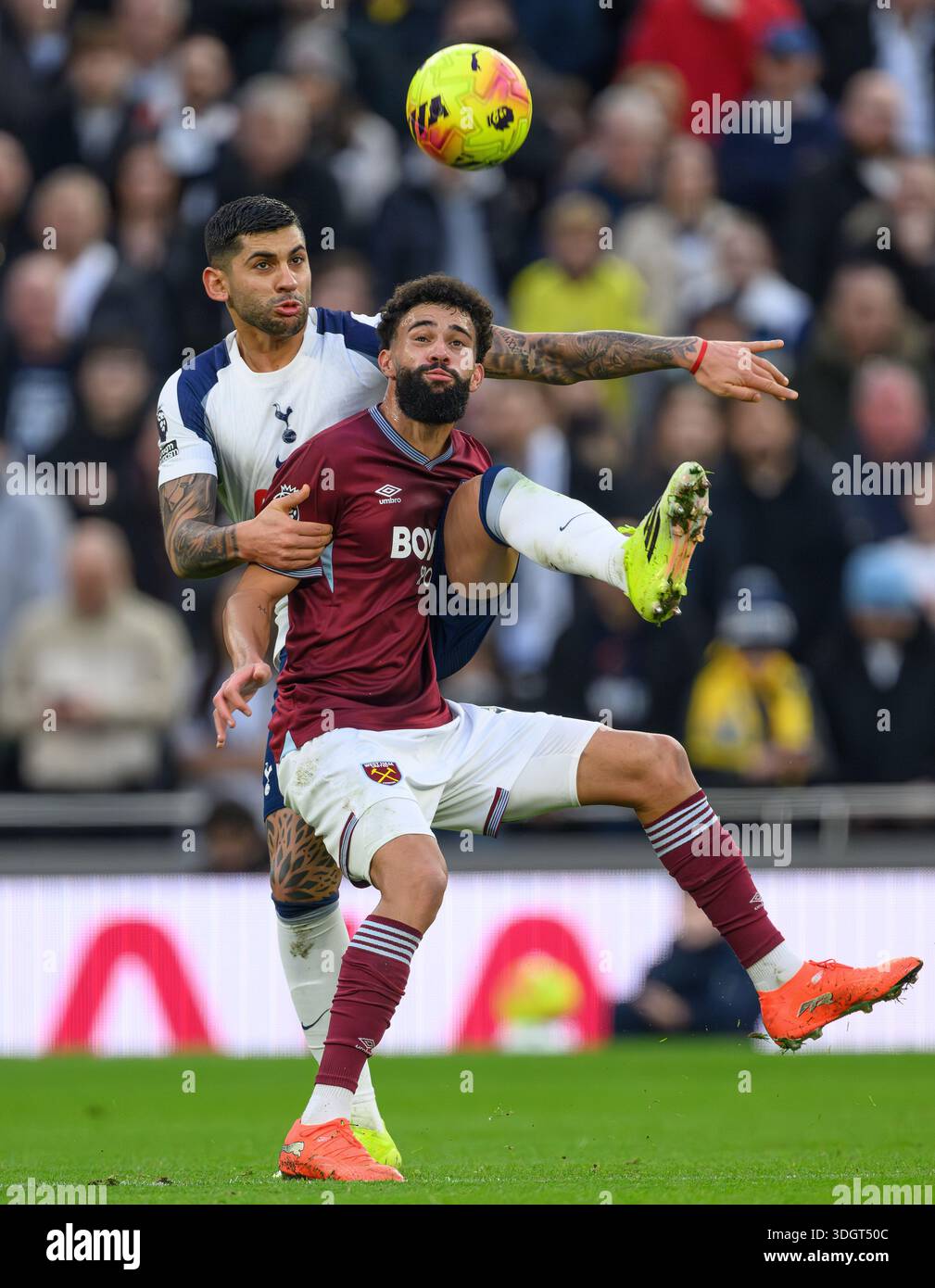 London, UK. 17th Jan, 2026. Tottenham Hotspur v West Ham United ...