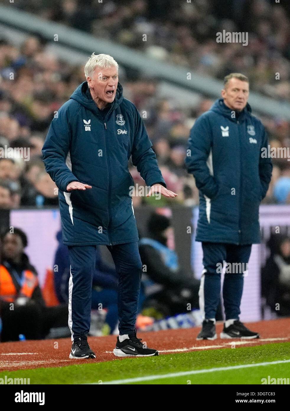 Everton manager David Moyes (left) and coach Billy McKinlay during the ...