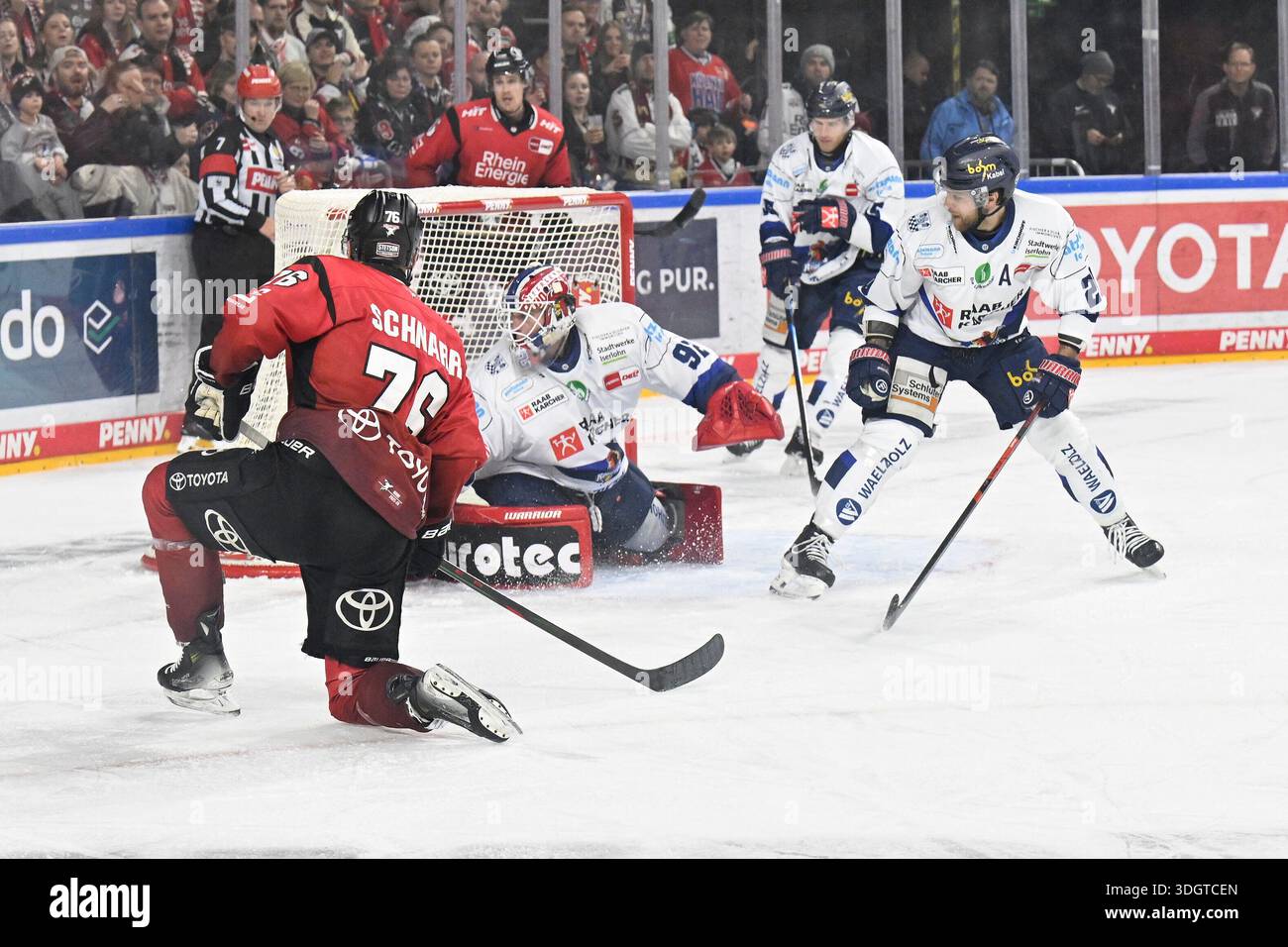 Ice Hockey DEL - 25/26 - Matchday 41: Cologne Sharks vs Iserlohn ...