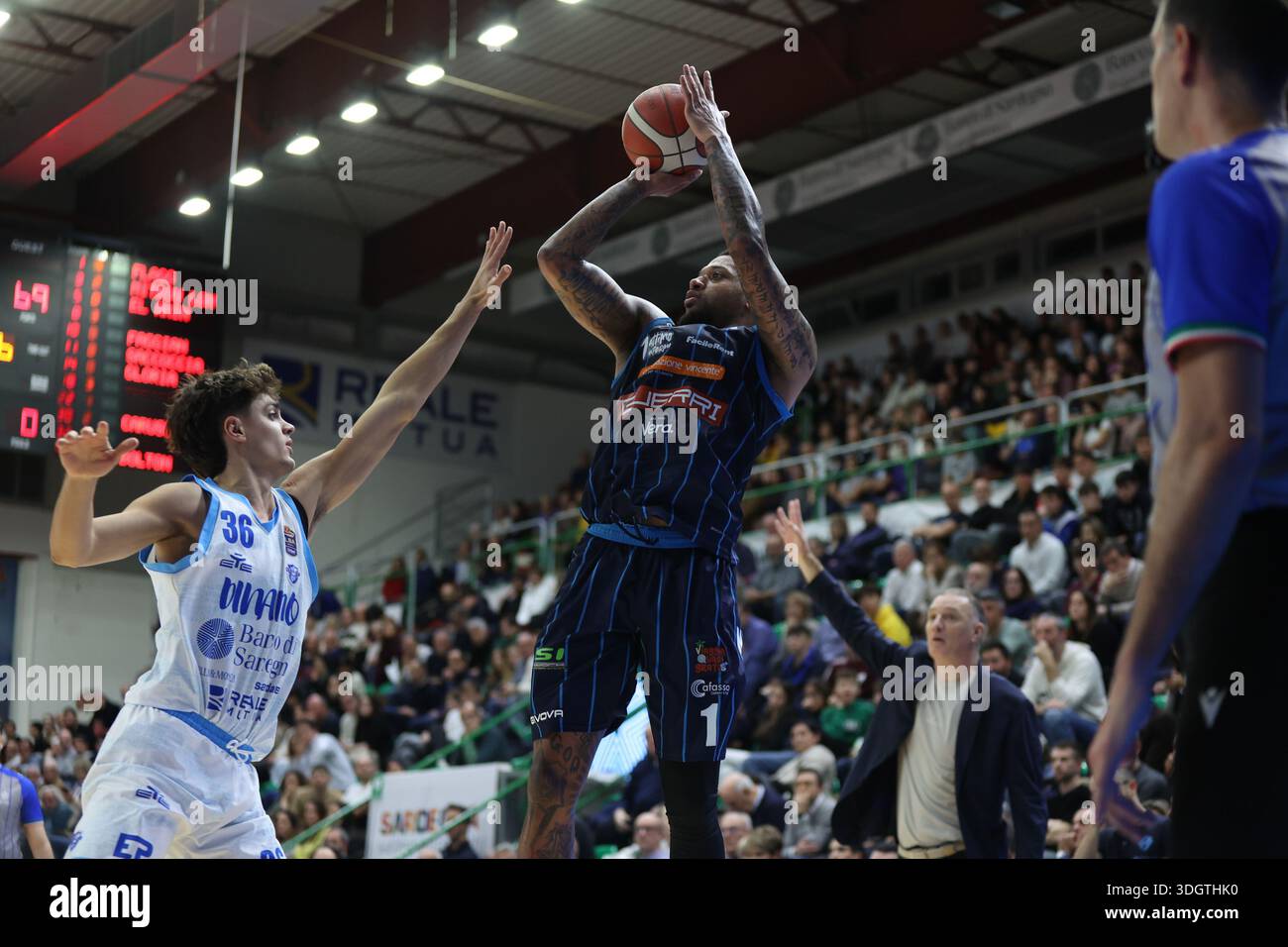 Savion Flagg (Guerri Napoli) during Banco di Sardegna Sassari vs Napoli ...