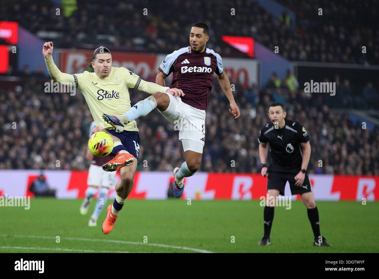 Birmingham, UK. 18th Jan, 2026. Youri Tielemans of Aston Villa ...