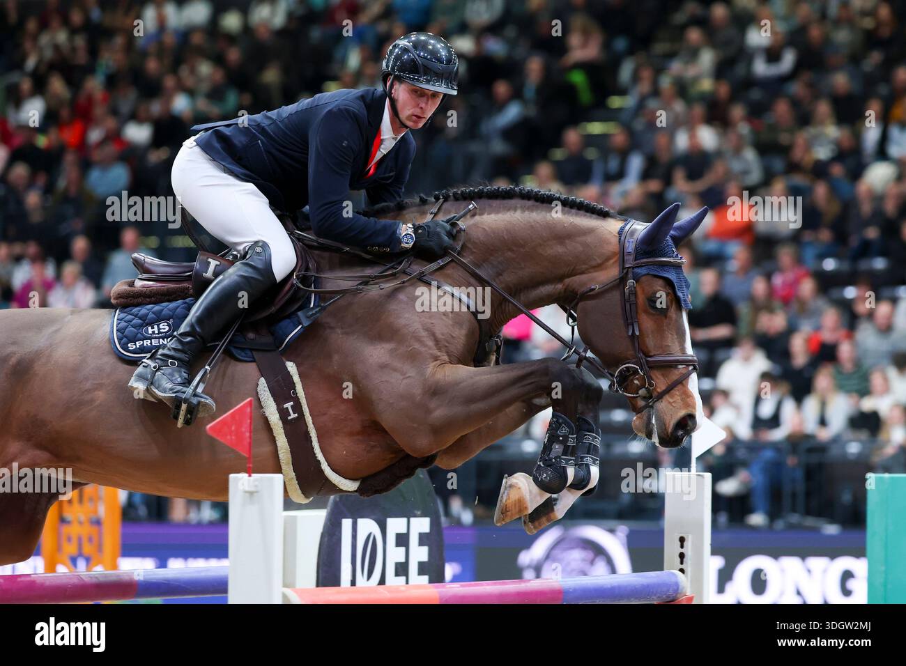 Leipzig, Germany. 18th Jan, 2026. Equestrian sport/jumping: World Cup ...