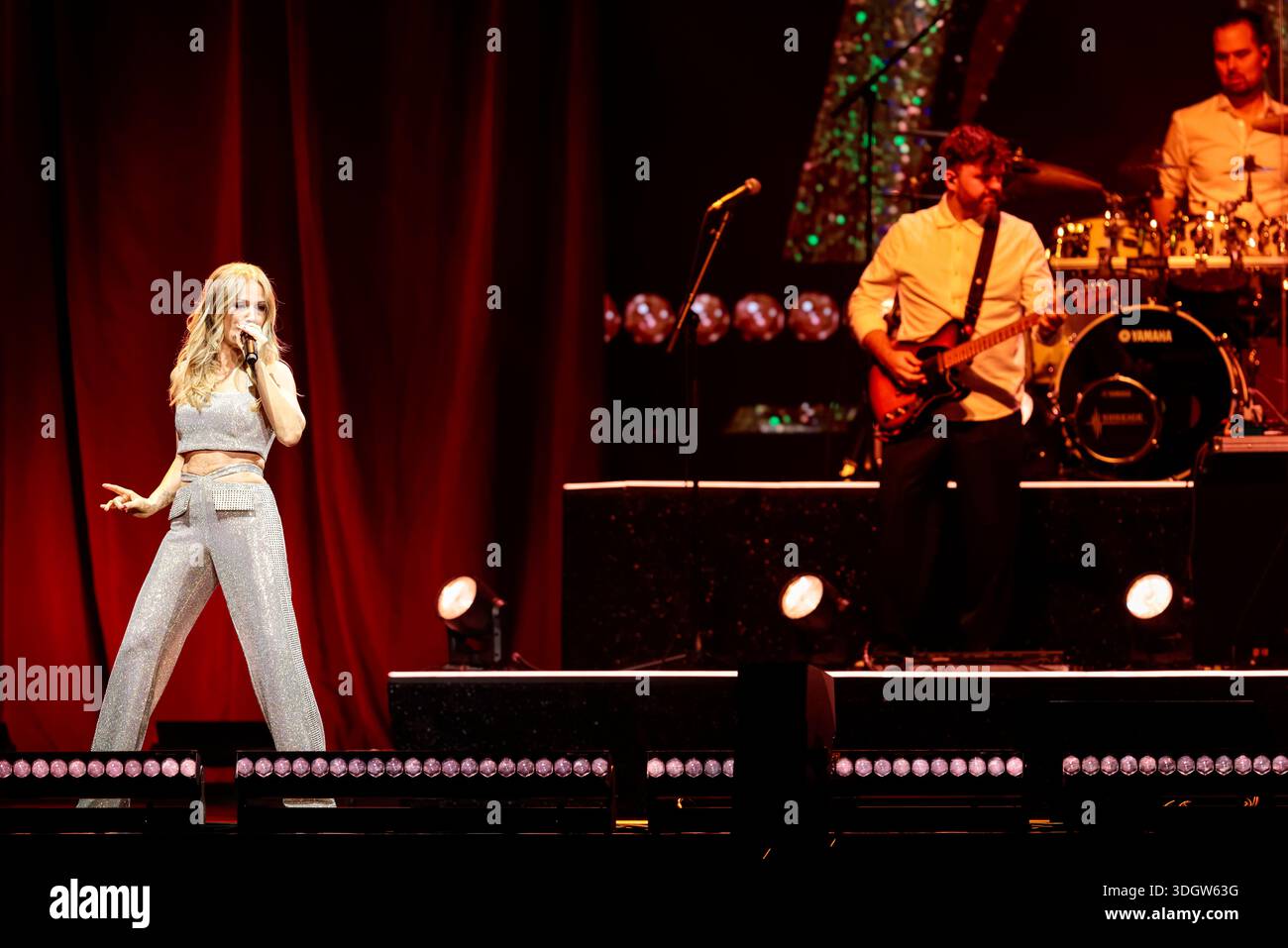 Lingen, Germany. 18th Jan, 2026. Pop singer Michelle takes to the stage ...