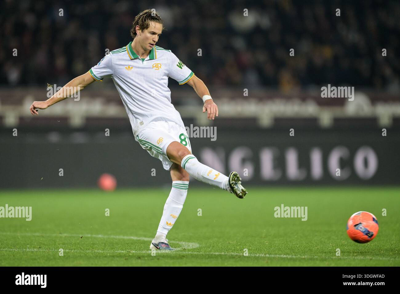 #87 Daniele Ghilardi of Roma in action during the Serie A match between ...