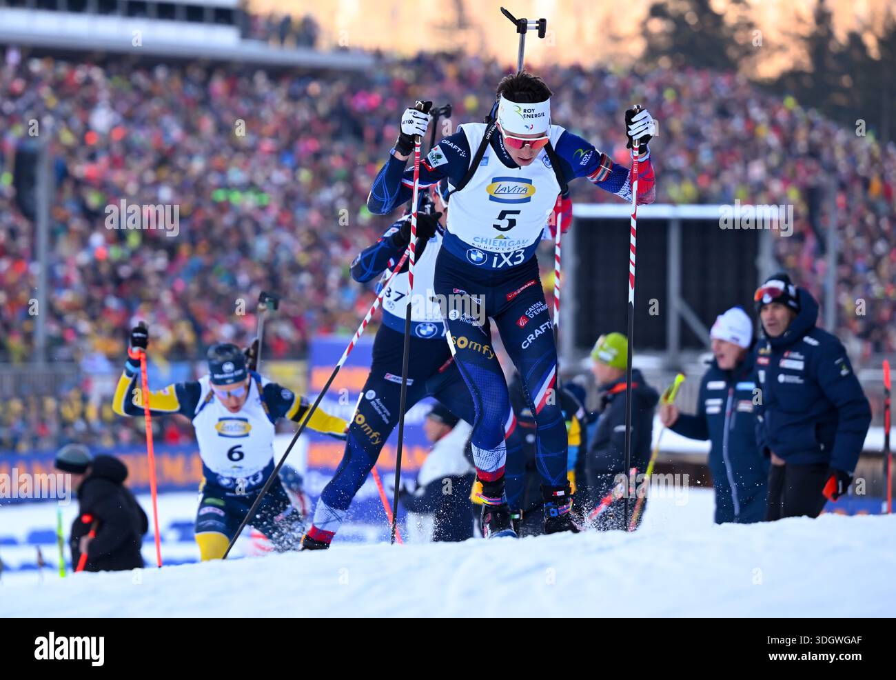 Ruhpolding, Germany. 18th Jan, 2026. Biathlon: World Cup, pursuit 12.5 ...
