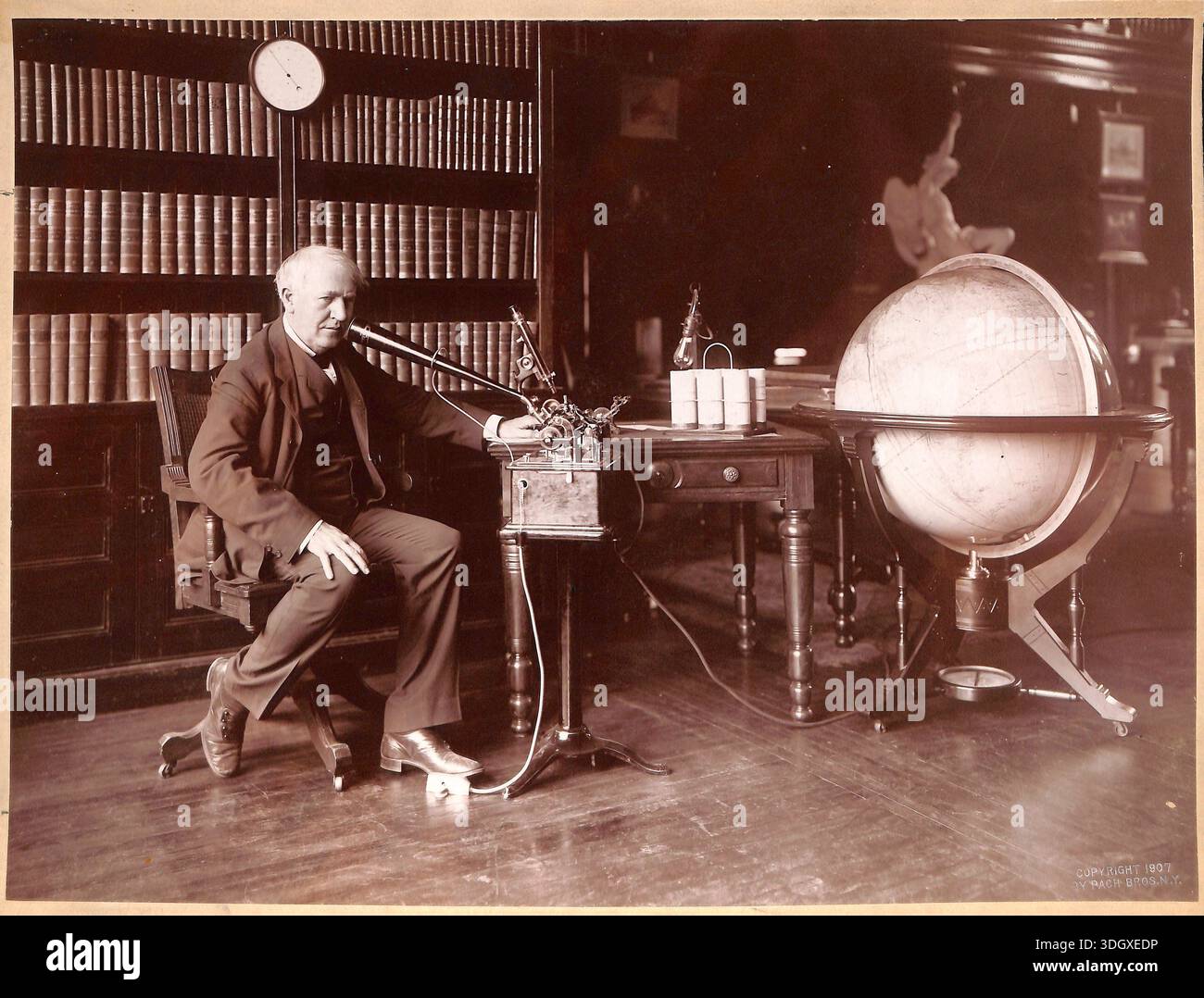Thomas Edison talking into the business phonograph. 1907 Stock Photo ...