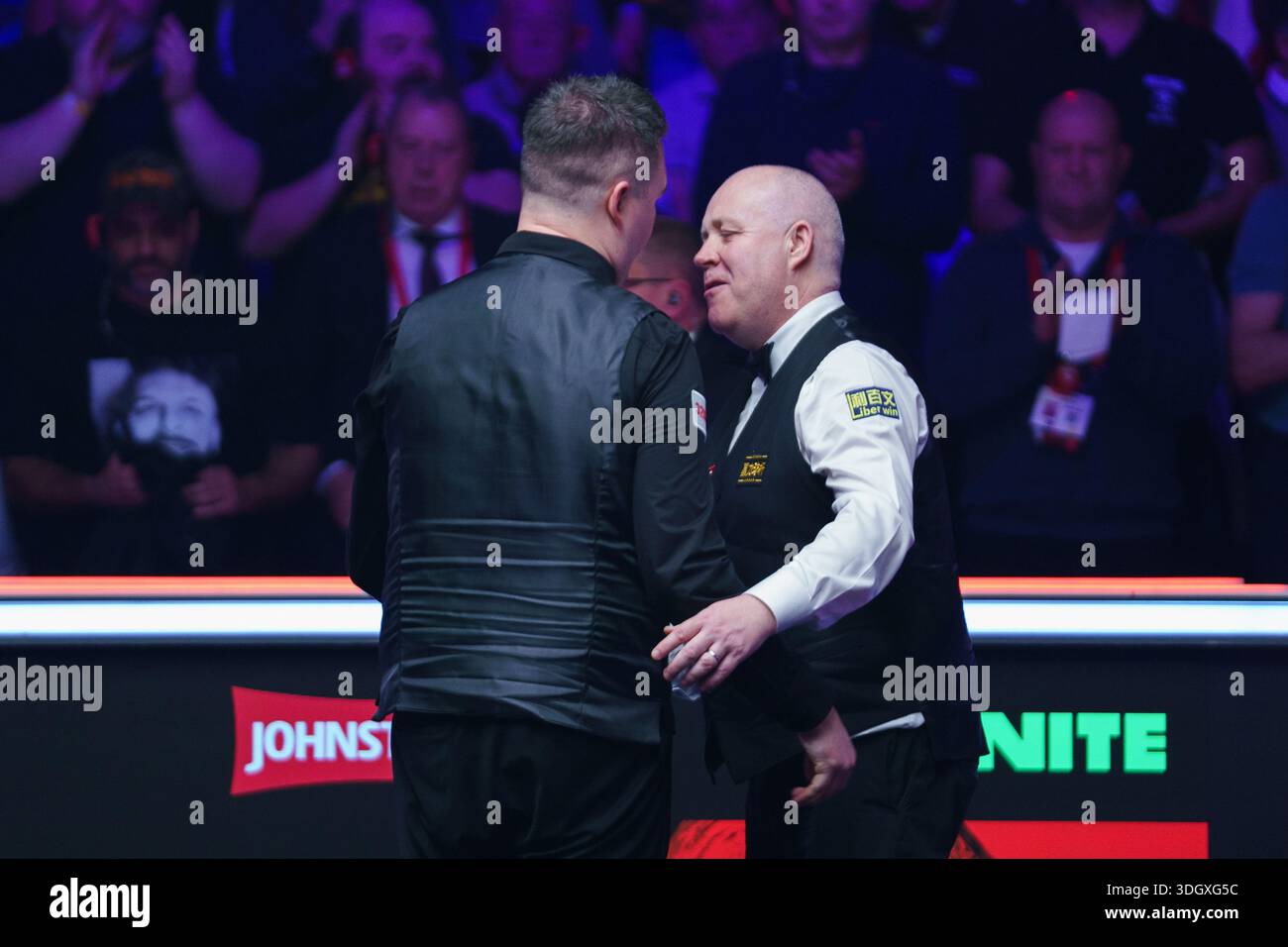 Kyren Wilson and John Higgins shaking hands after The Johnstone’s Paint ...