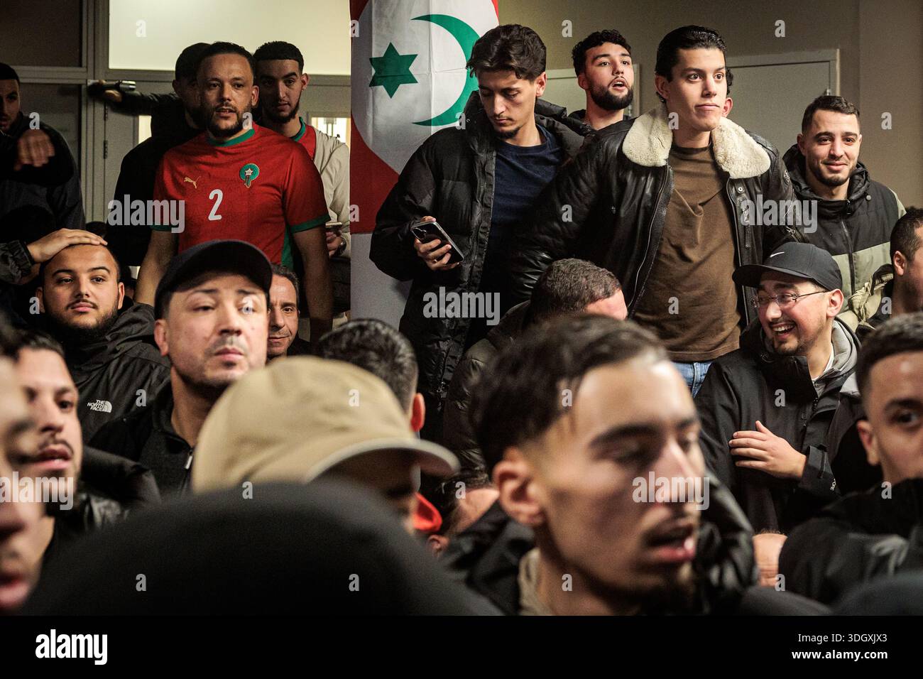AMSTERDAM – Fans watch the Africa Cup of Nations final at a cafe on ...