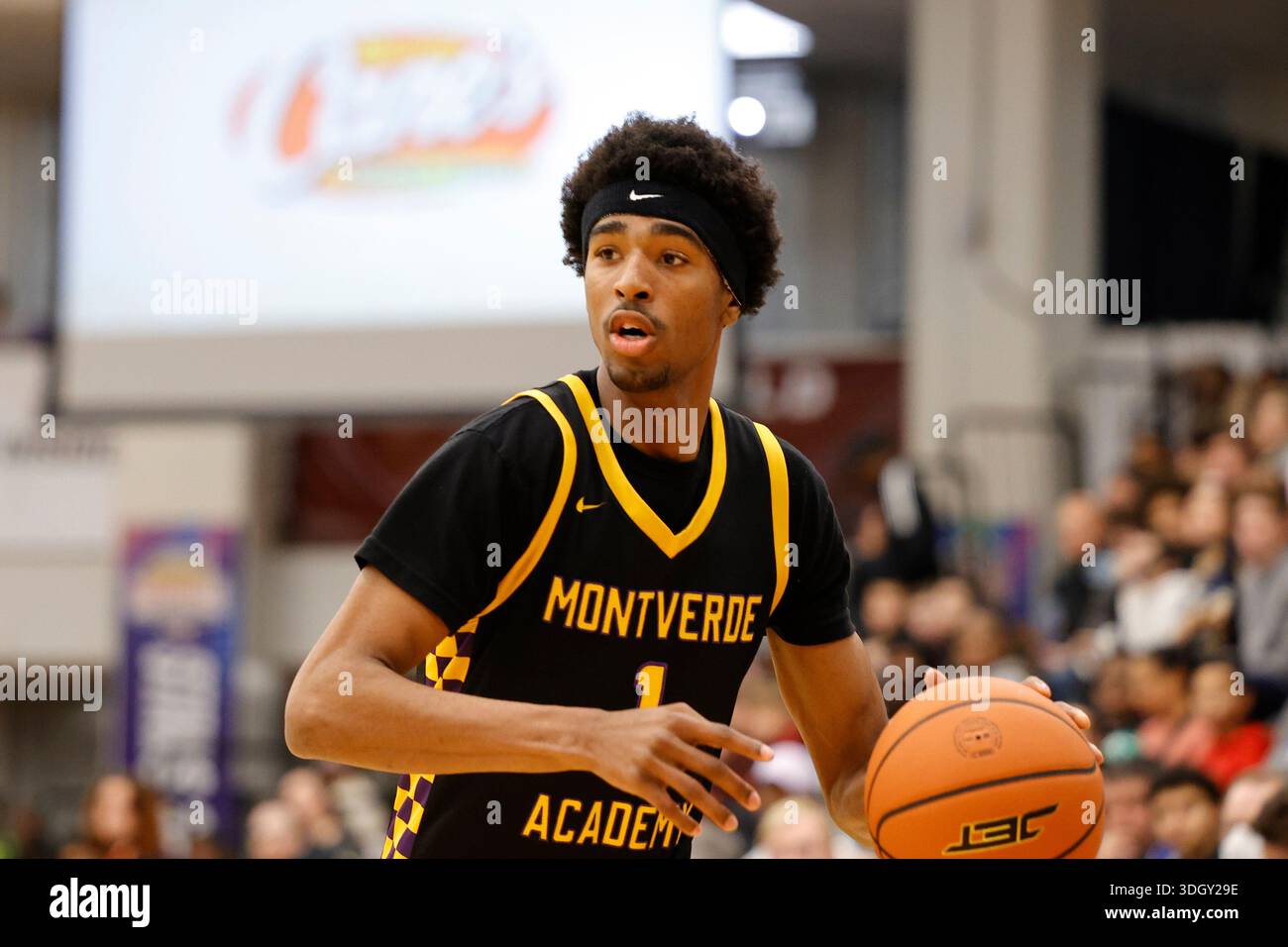 Montverde Academy Joe Philon (1) in action against Long Island Lutheran ...