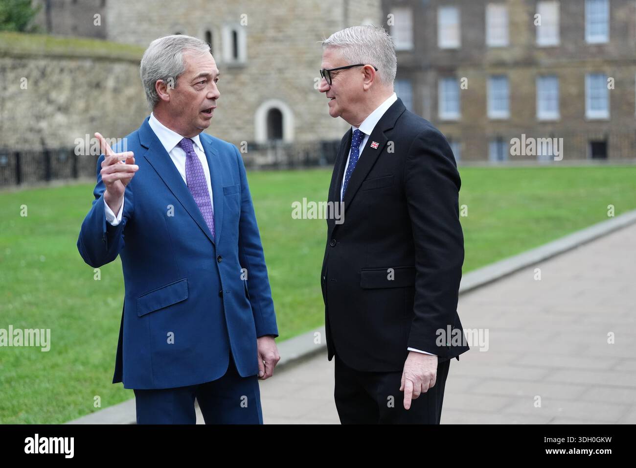 Reform UK leader Nigel Farage and Andrew Rosindell on College Green in ...