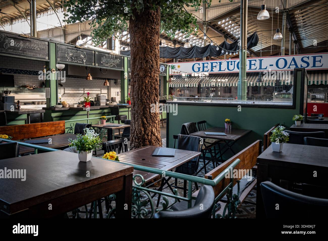 Berlin Mitte OT Moabit Markthalle Moabit, Arminiushalle / Zunfthalle ...