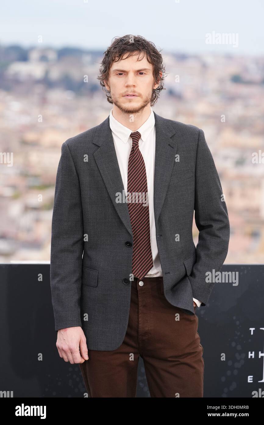 Actor Evan Peters poses during the photo-call for the FX's "The Beauty ...